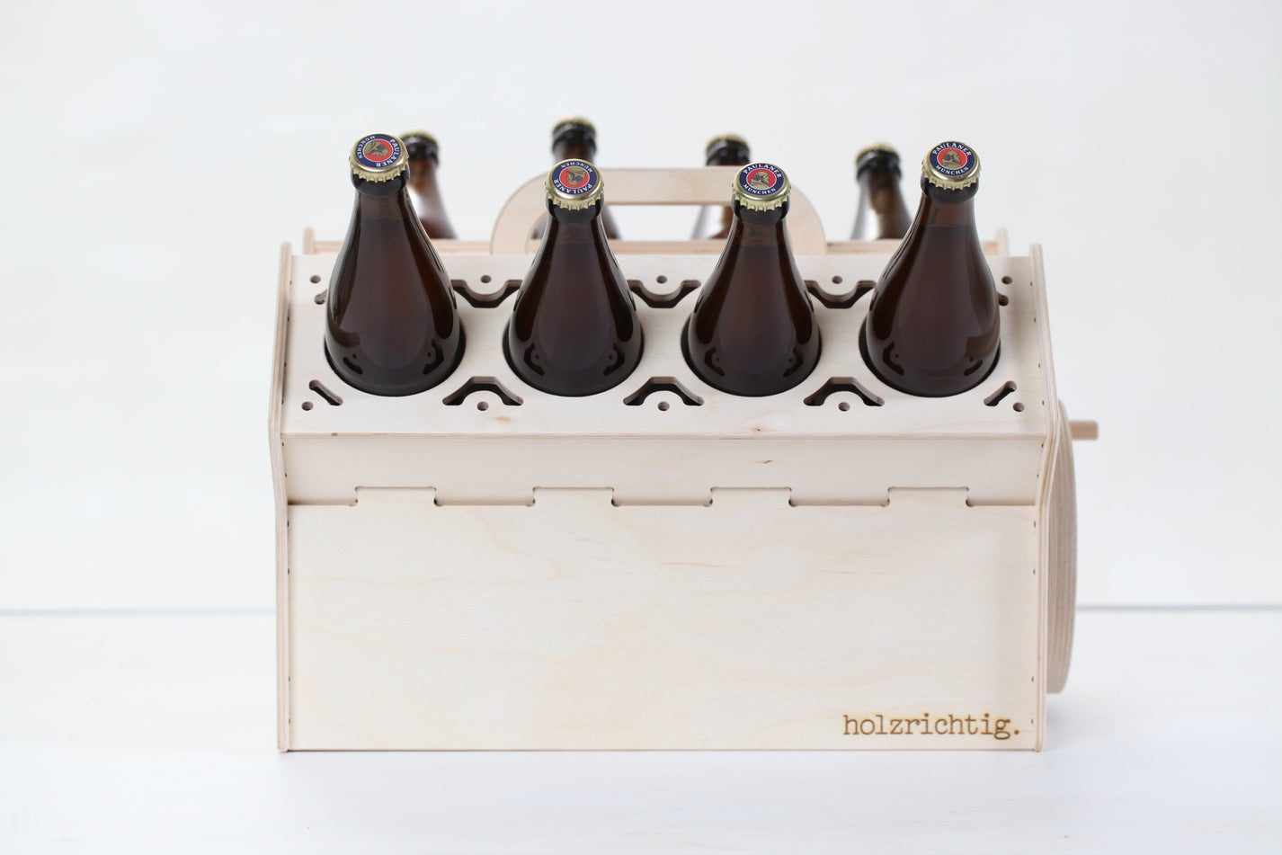 V8 Bierkiste; Holz Geschenkartikel, Holzunikate – holzrichtig.
